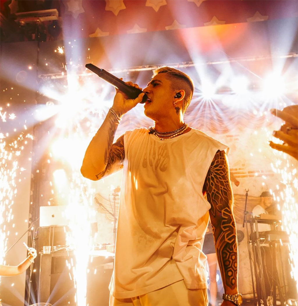 CHAUVET DJ lit up the night at Andy Rivera’s concert at Andrés Carne de ...